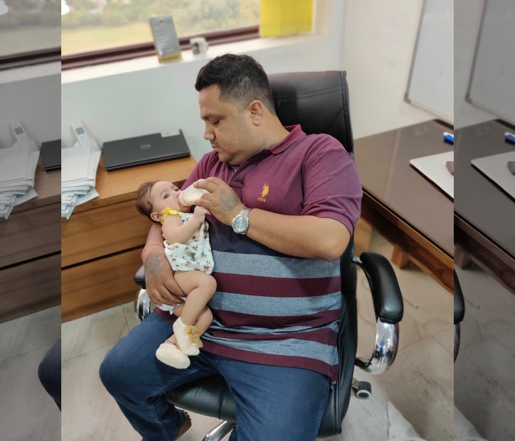 It's Not Only Mom's Job: This Super Dad Is Winning Hearts For Taking ...