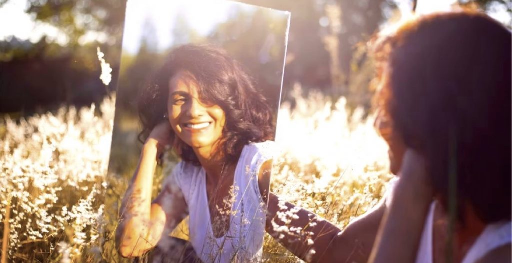 8 Signs Of An Insecure Woman | How To Handle Women Insecurities