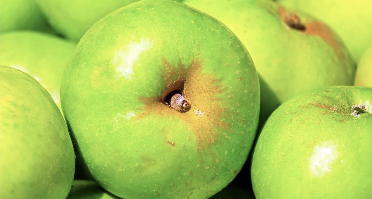 20 Surprising Green Apple Health Benefits To Amaze You