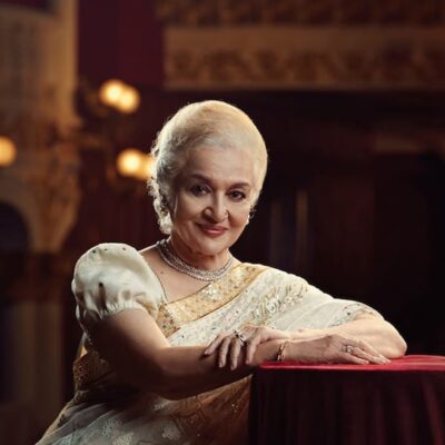 Here's What 12 Yesteryear Bollywood Actors Look Now Vs. Looked When ...