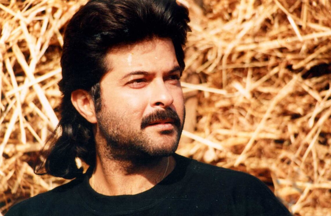 15 Bollywood Actors Of The 90s Looked Like Then Vs. Now