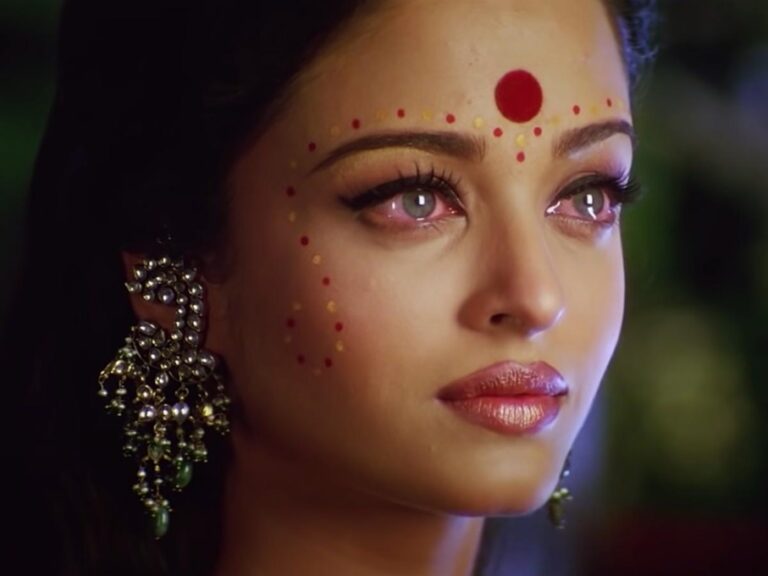 After 20 Yrs, Courageous Paro From Devdas Stands Out For Leaving A ...