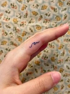 50 Waves Tattoo Ideas (2025) - IForHer