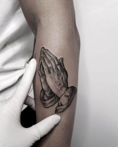 Top 35 Best Praying Hands Tattoo Designs [2023]