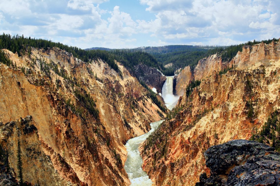 14 Best Movies Featuring Yellowstone National Park