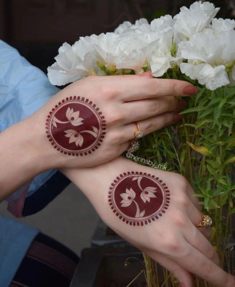 60 Easy Mehndi Designs for Your Gorgeous Hands (2026)